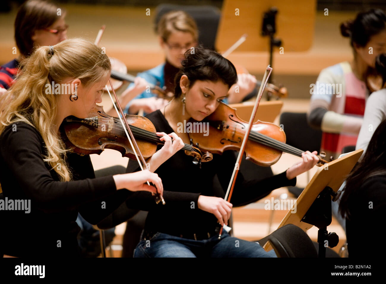 Schumann symphony hi-res stock photography and images - Alamy