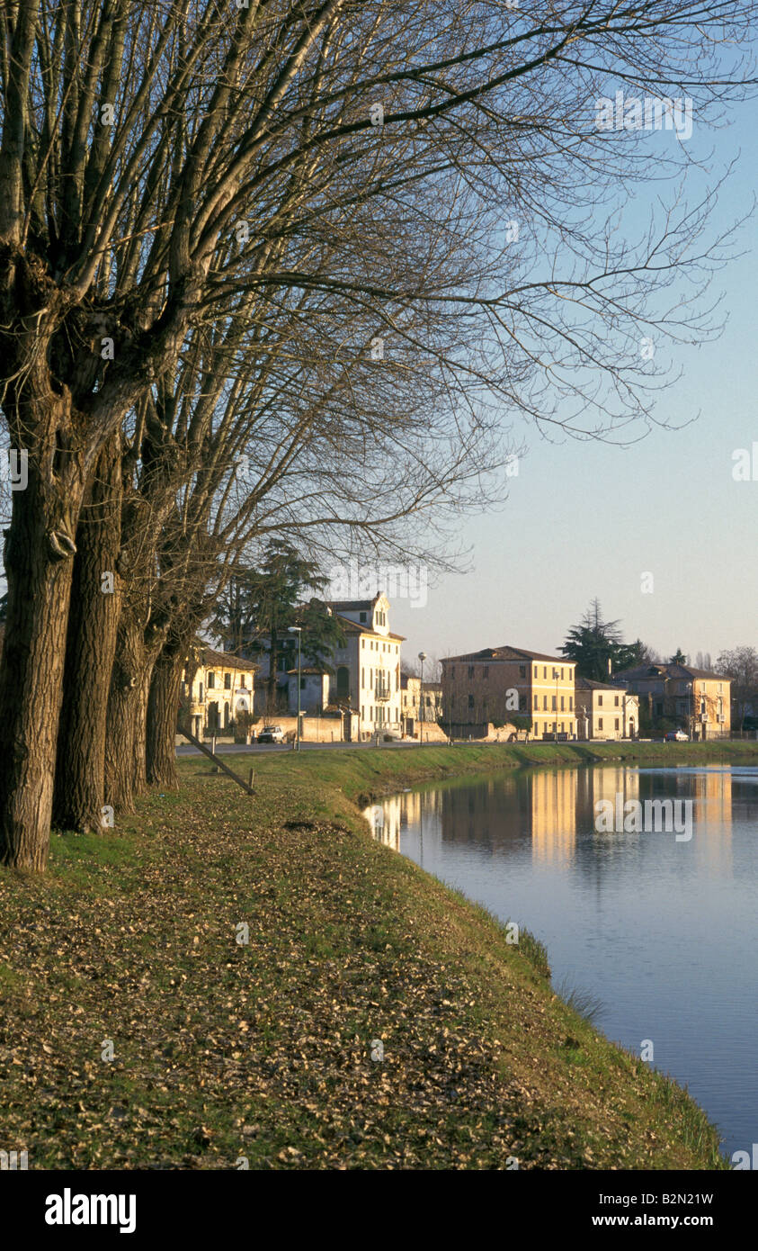 Brenta channel and village hi-res stock photography and images - Alamy