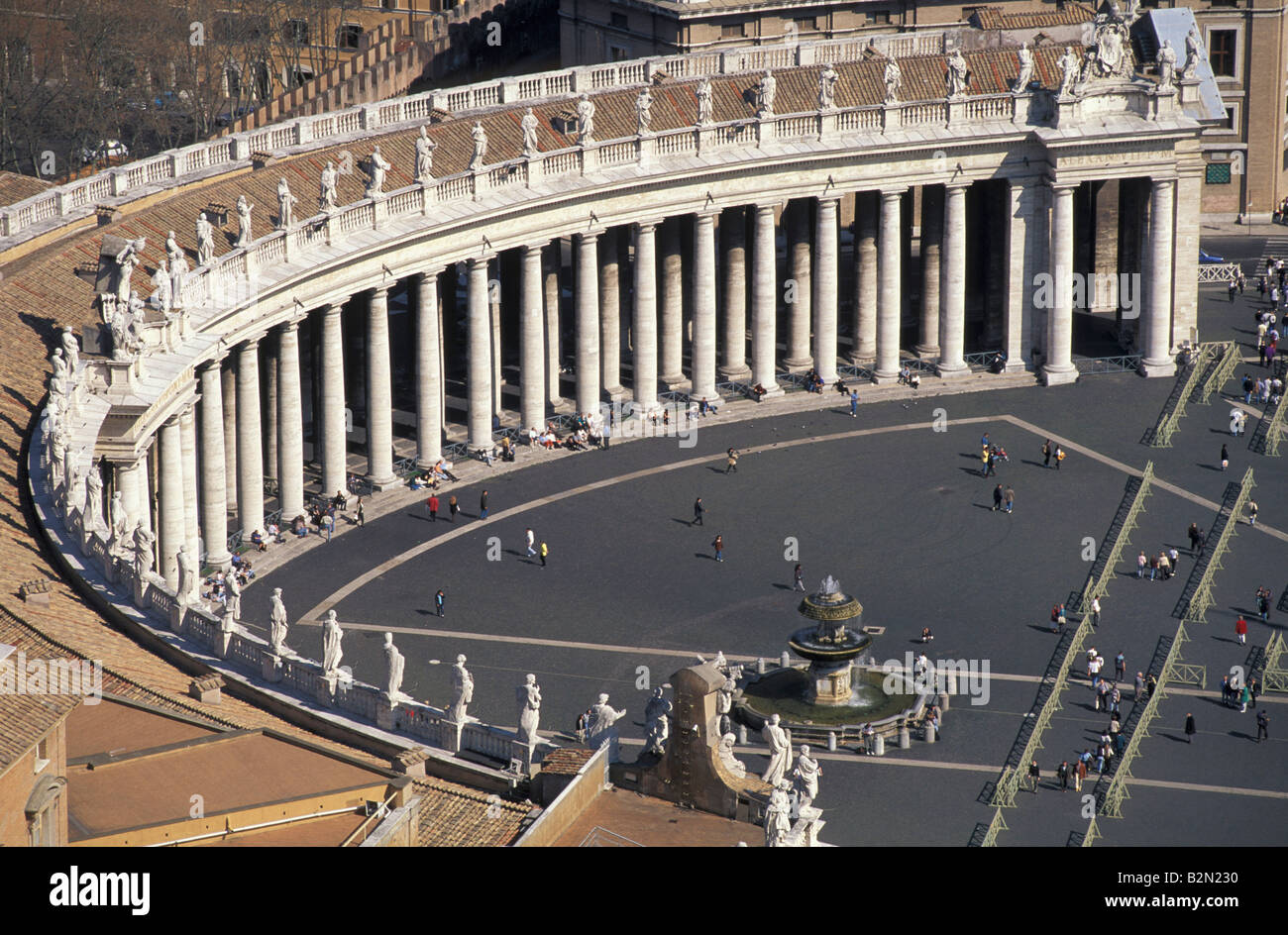 saint peter colonnade, vatican, vatican Stock Photo - Alamy