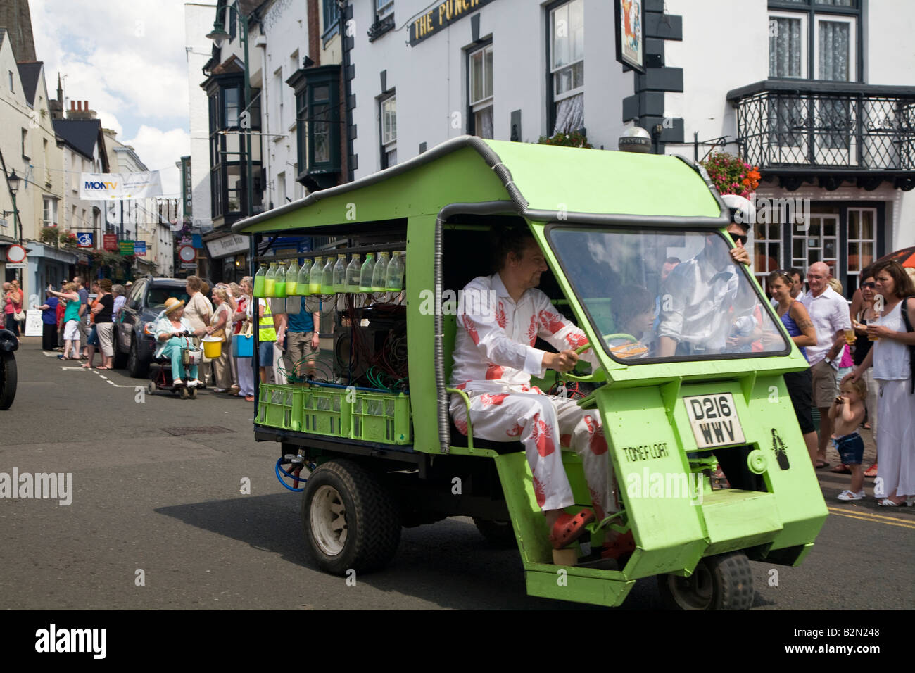 Carnival cars hi-res stock photography and images - Alamy