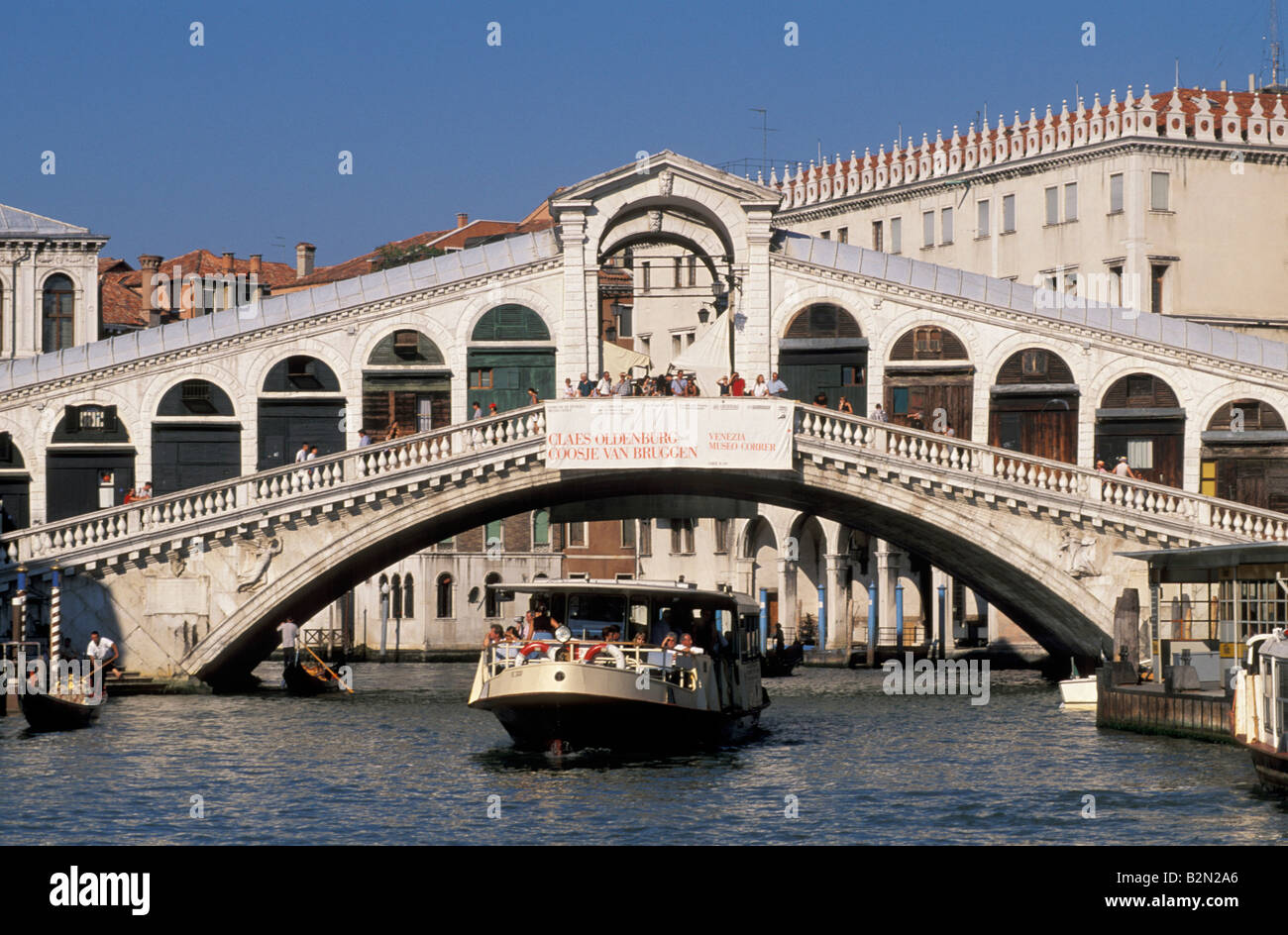 ponte di rialto, venice, Italy Stock Photo - Alamy