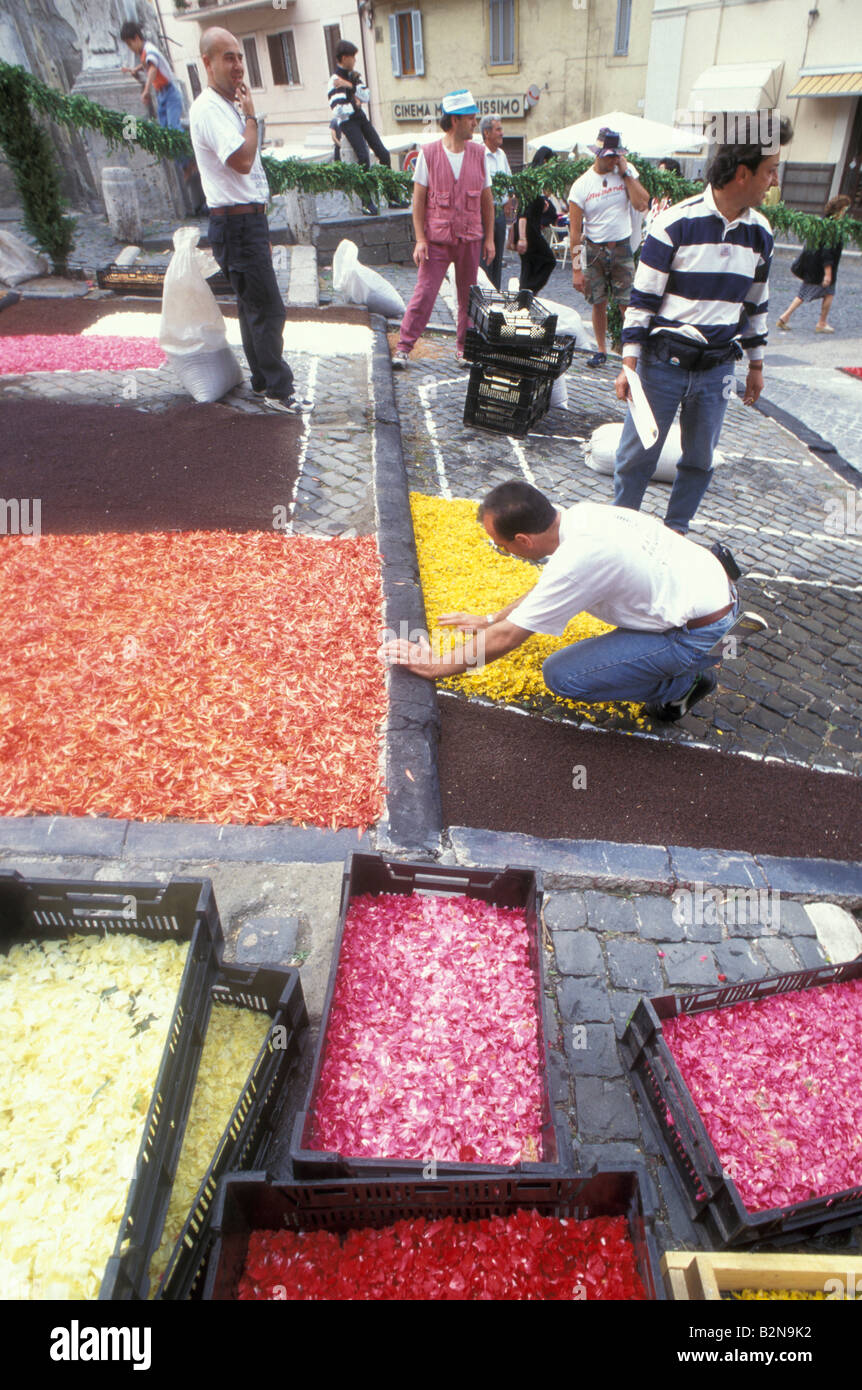 Infiorata genzano hi-res stock photography and images - Alamy