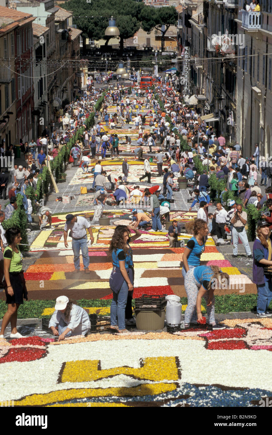 Infiorata genzano hi-res stock photography and images - Alamy