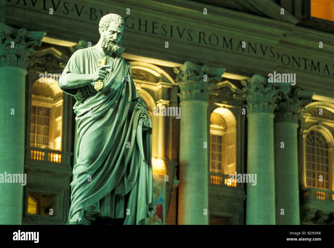 st. peter statue, vatican, vatican Stock Photo - Alamy
