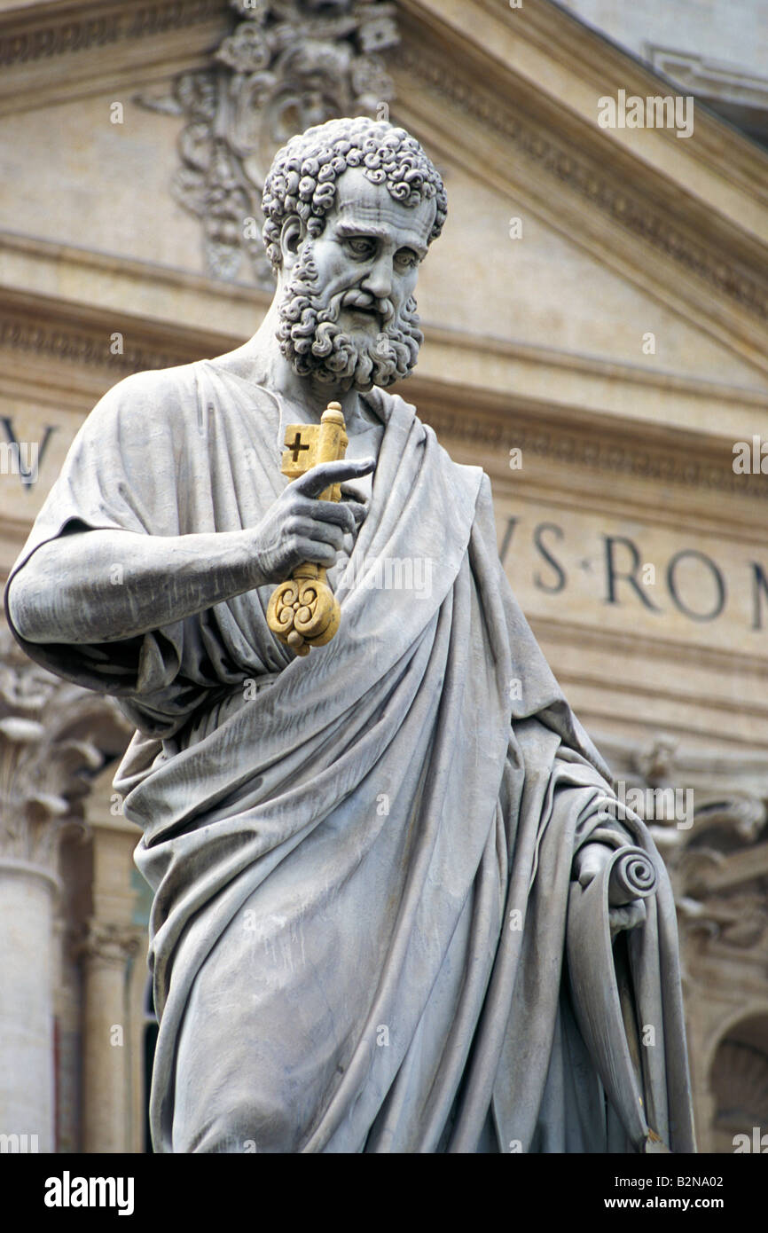 st. peter statue near cathedral, vatican, vatican Stock Photo - Alamy