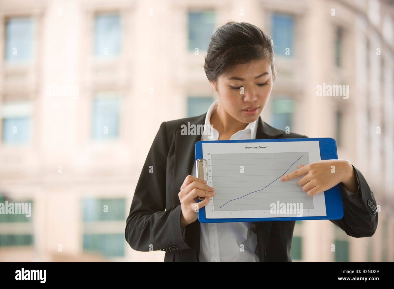 Line graph hi-res stock photography and images - Alamy