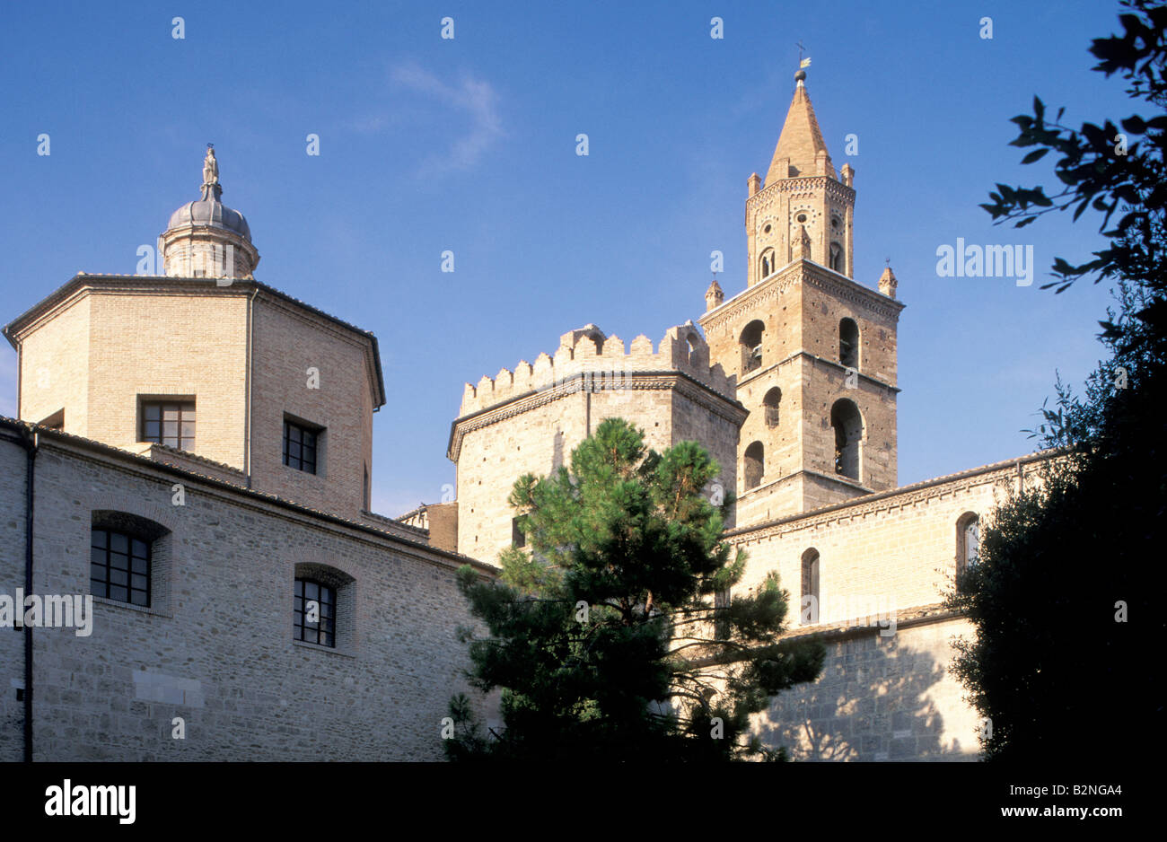 cathedral, teramo, Italy Stock Photo - Alamy