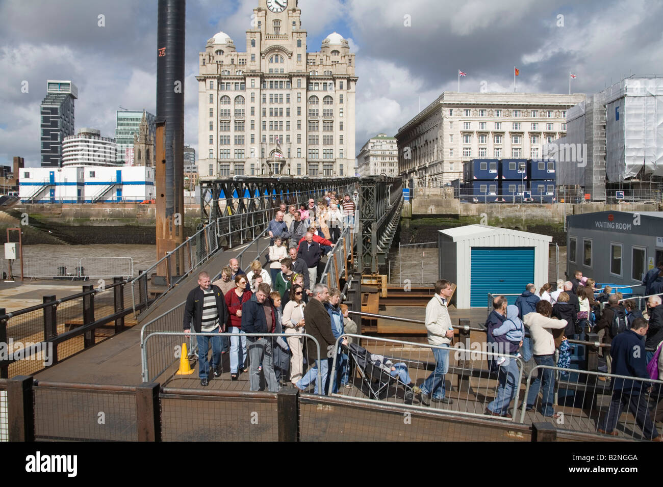 Liverpool Merseyside England UK July Passengers hurrying down the ...