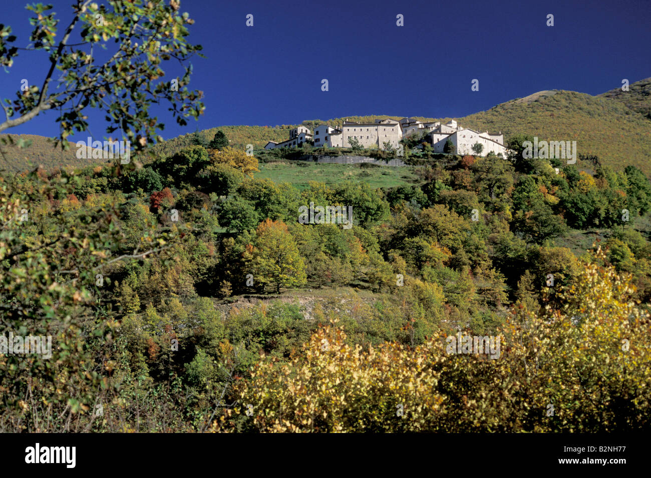 vallo di nera village, valnerina, Italy Stock Photo - Alamy