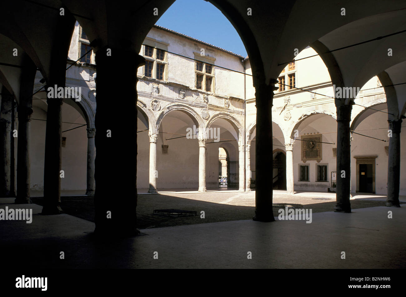 university and cortile a portico, camerino, Italy Stock Photo - Alamy