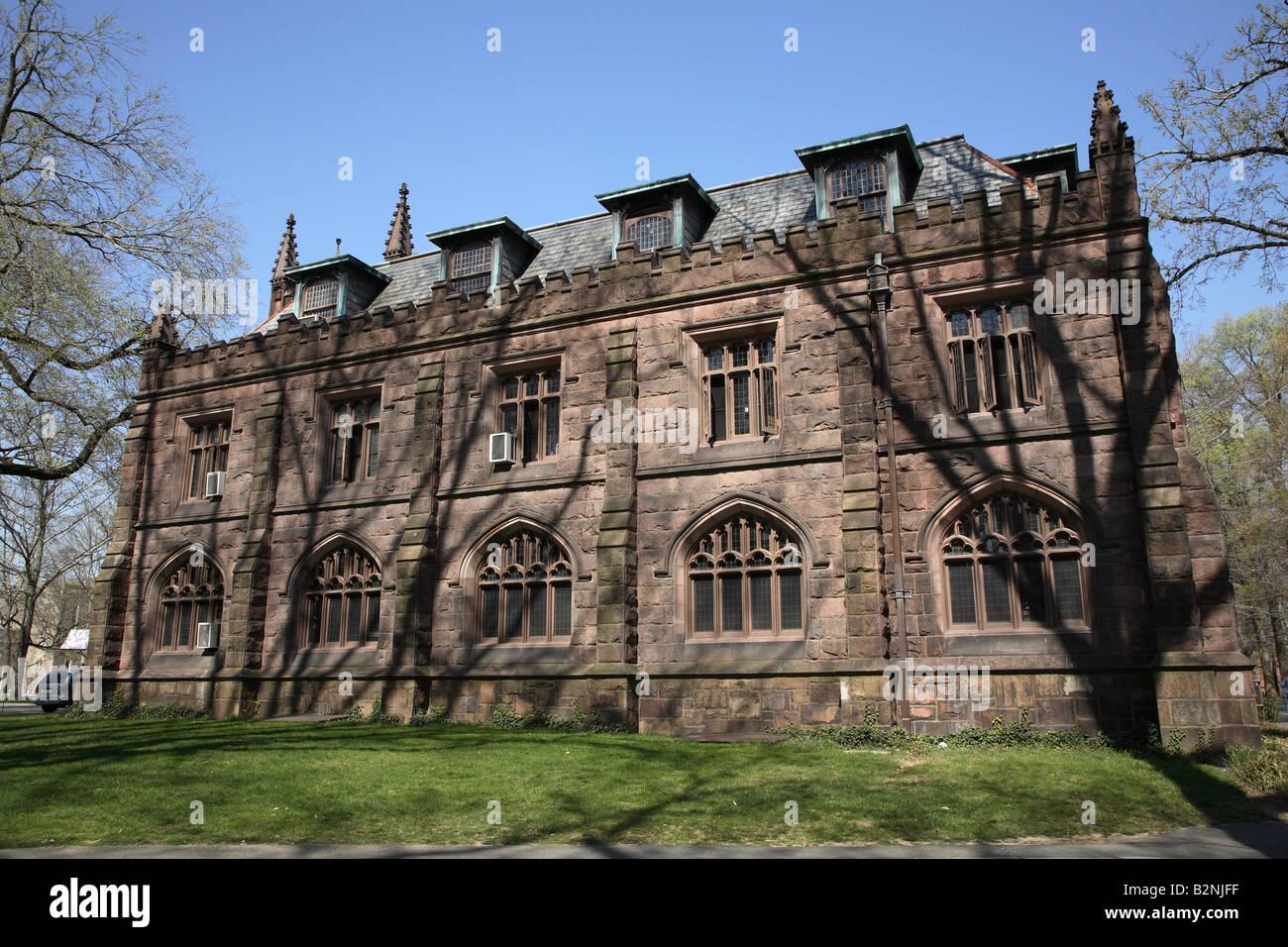 Side of Dodge Hall. Large brownstone building Stock Photo - Alamy