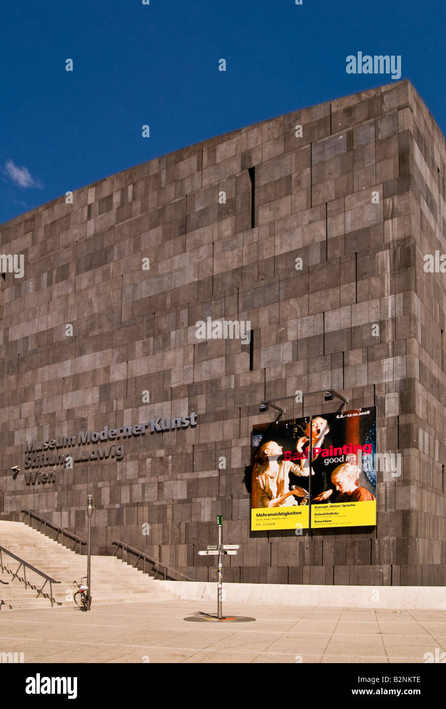 Modern art architecture hi-res stock photography and images - Alamy