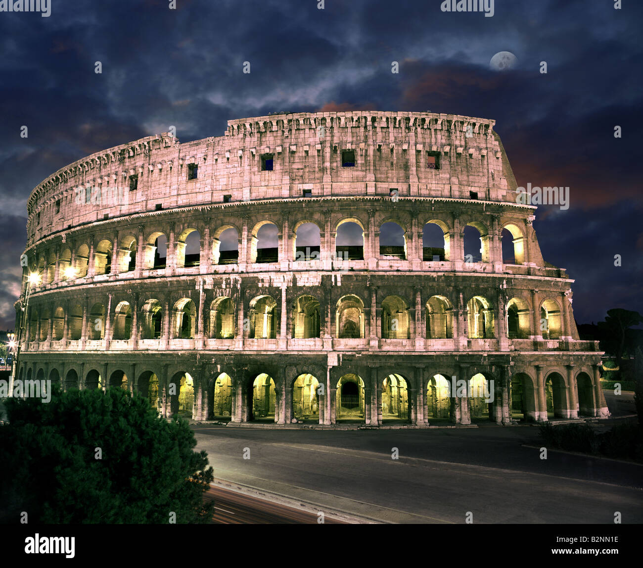IT - ROME: The Colosseum by night Stock Photo - Alamy