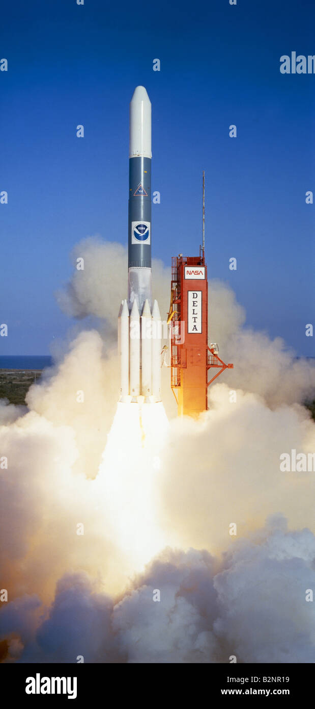 LAUNCH OF GEOSTATIONARY OPERATION ENVIRONMENTAL SATELLITES Stock Photo ...