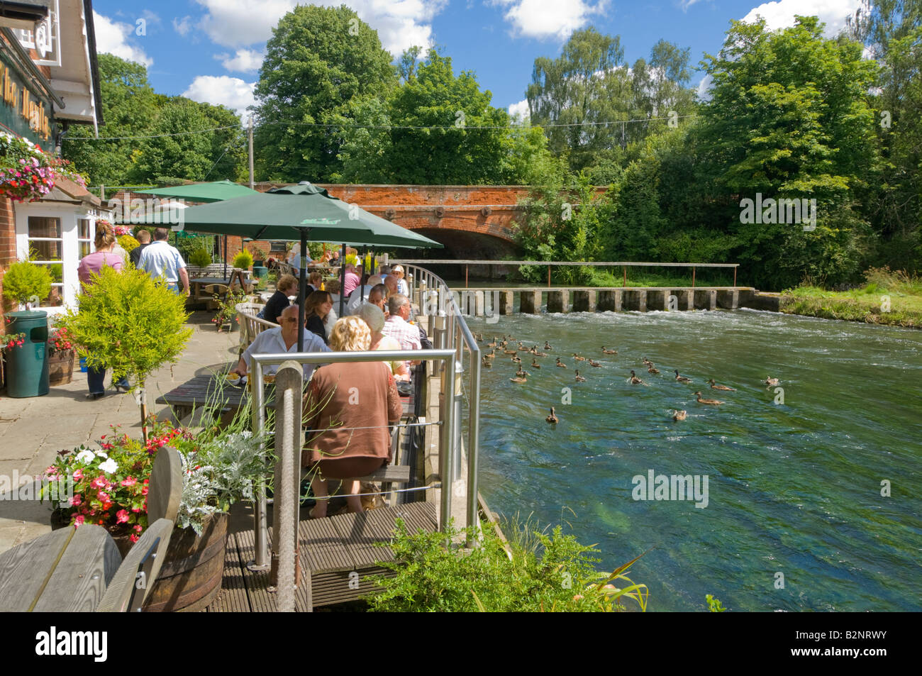 The mayfly pub and river test hi-res stock photography and images - Alamy