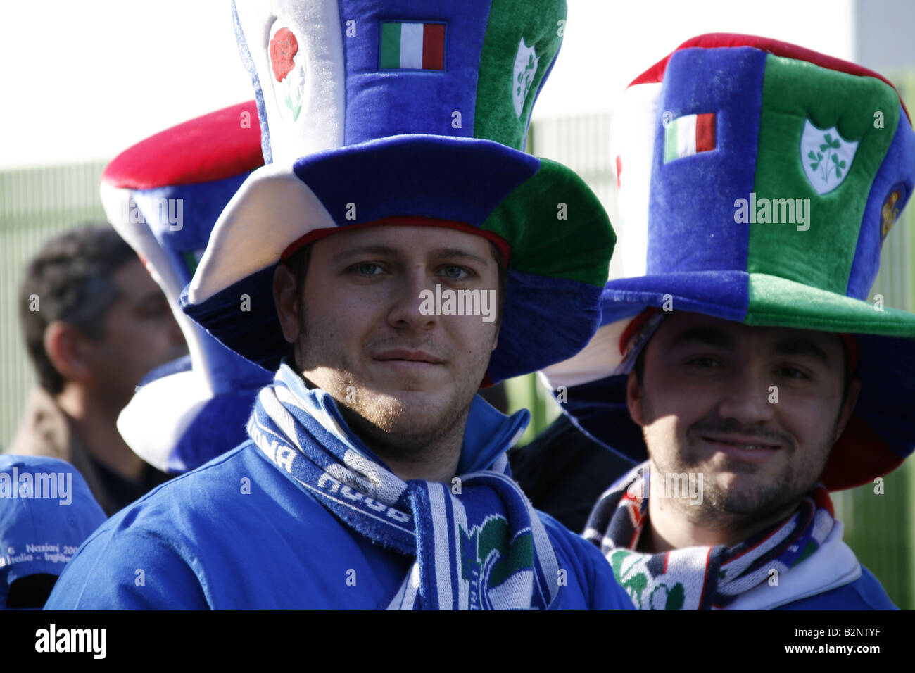 Rugby fan supporter italian italy hi-res stock photography and images ...