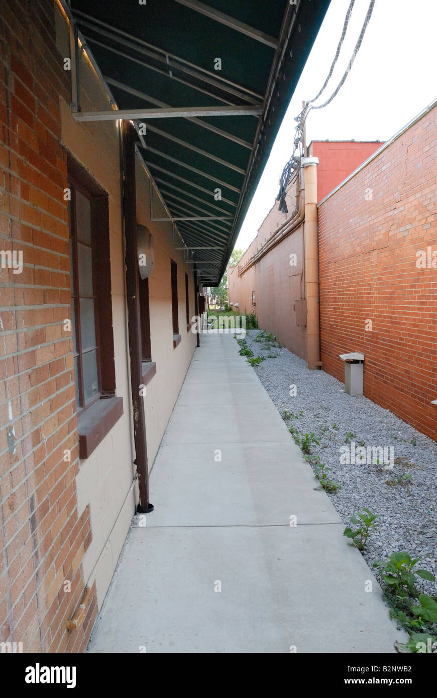 shot between 2 buildings Stock Photo - Alamy