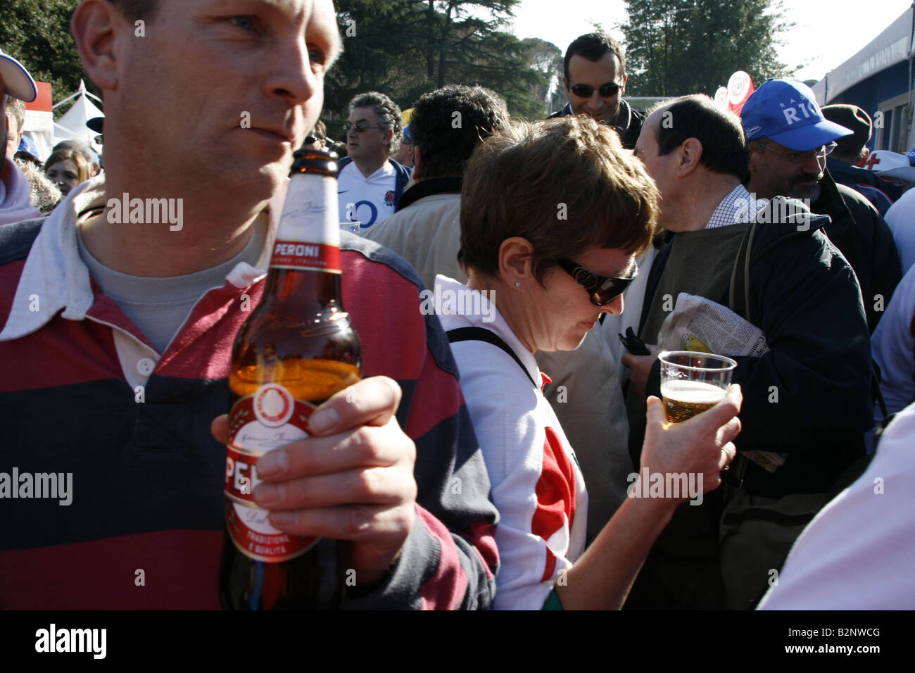 england english rugby fans in rome for the six nations match Stock ...