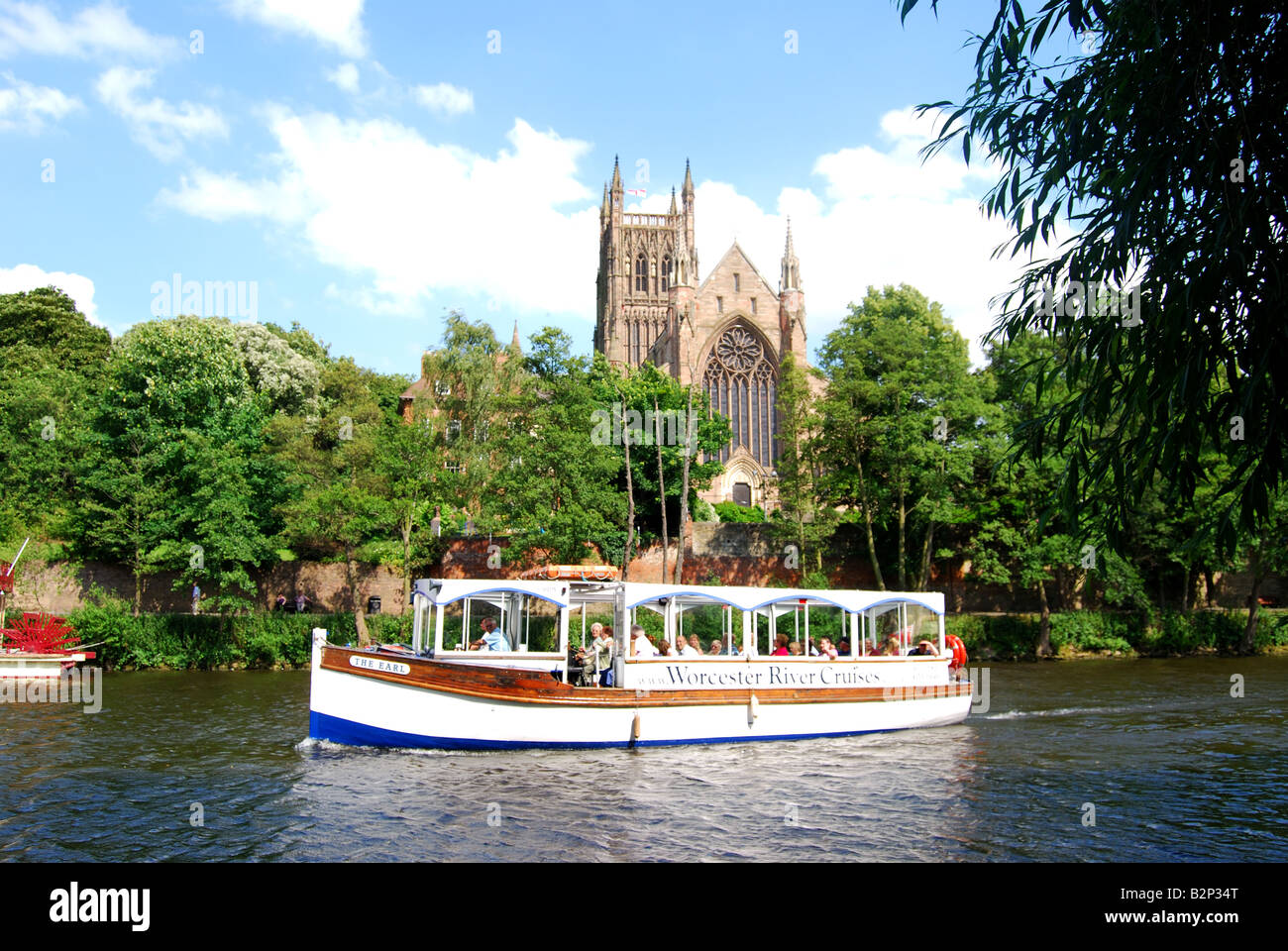 Worcester Cathedral and cruise boat across River Severn, Worcester ...