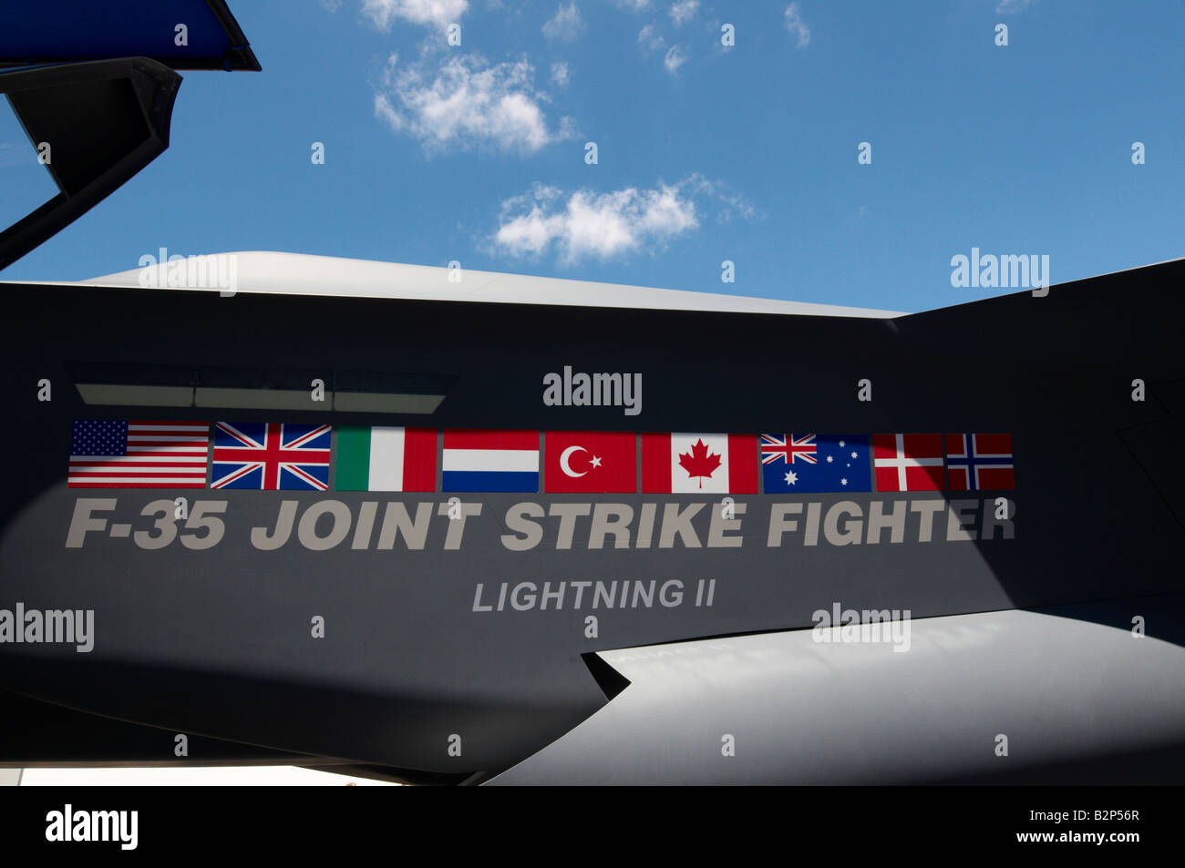 Lockheed Martin F-35 Lightning 11 Mock Up at Farnborough Air Show 2008 ...