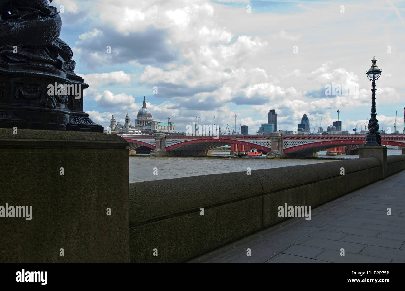 London the Blackfriars bridge Stock Photo - Alamy