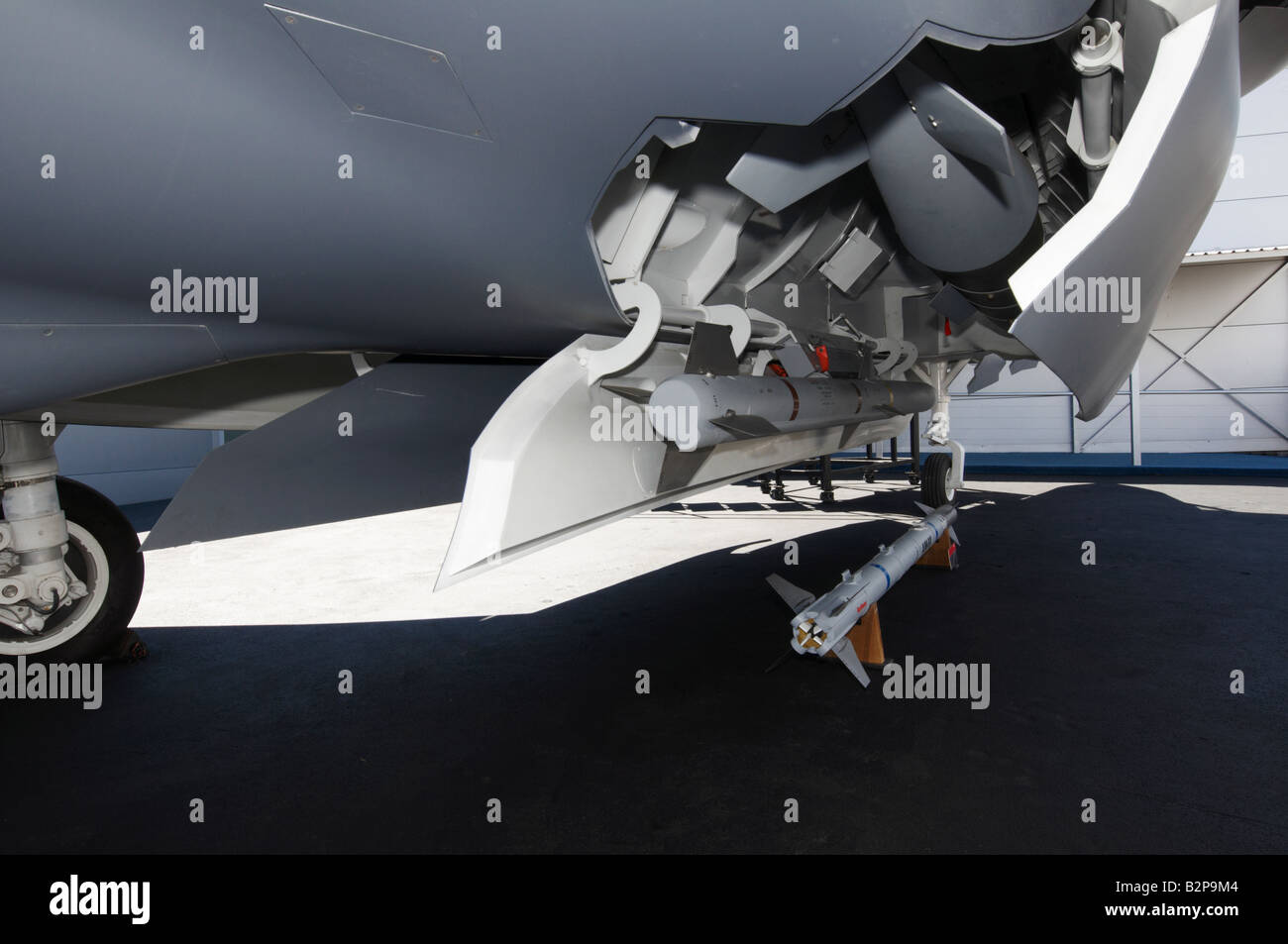 Lockheed Martin F-35 Lightning 11 stealth bomb bay door at Farnborough ...