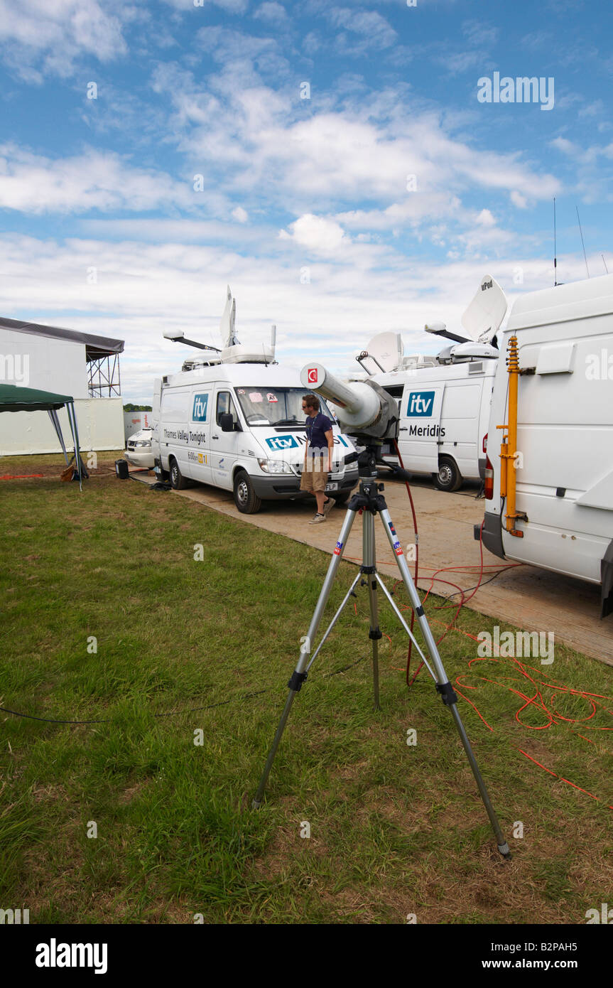 ITV Satellite coverage of Farnborough Air Show 2008 Stock Photo - Alamy