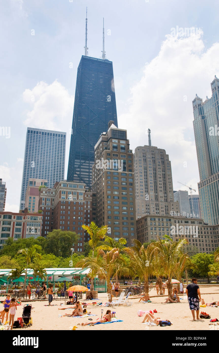 Chicago's Oak St. Beach & Skyline Stock Photo - Alamy