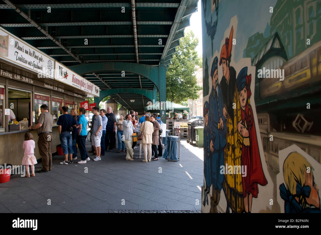 Berlin food stall hi-res stock photography and images - Alamy