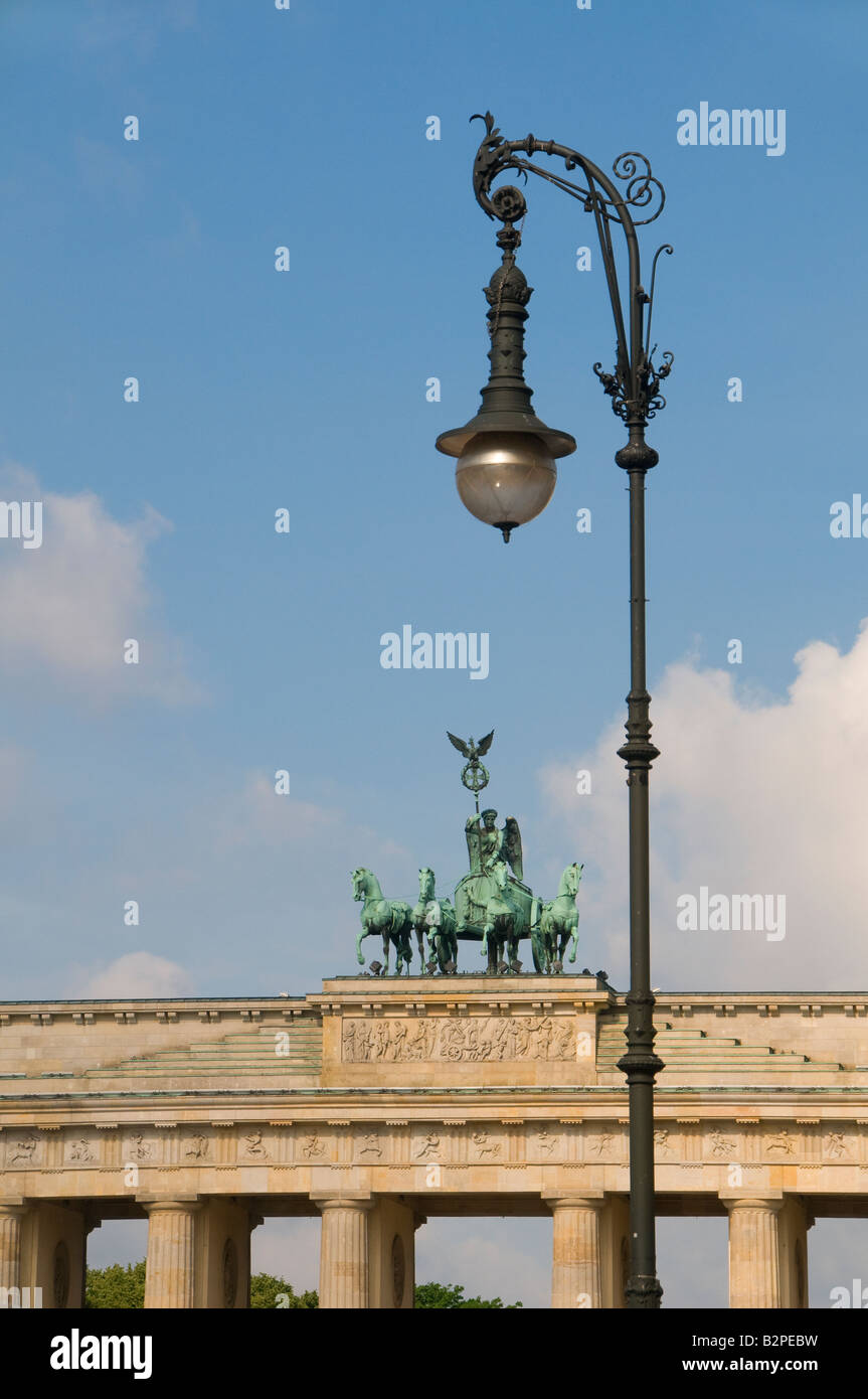 Quadriga schadow hi-res stock photography and images - Alamy