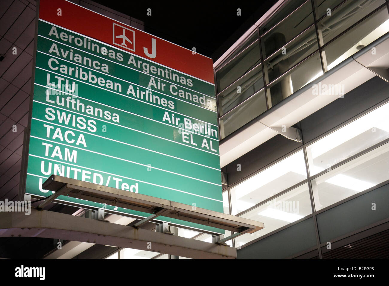 Taca airlines logo hi-res stock photography and images - Alamy