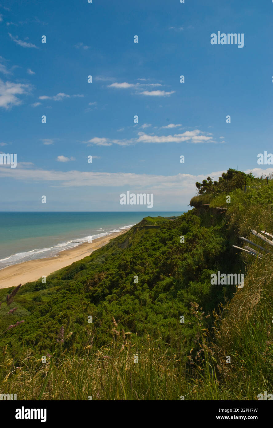 View from clifftop of beach at Cromer Stock Photo - Alamy