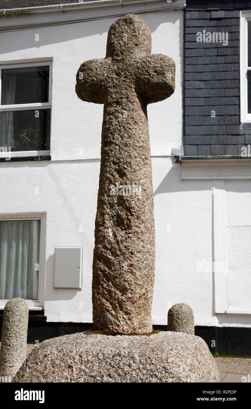 St. Rumon's cross in Redruth, Cornwall UK Stock Photo - Alamy