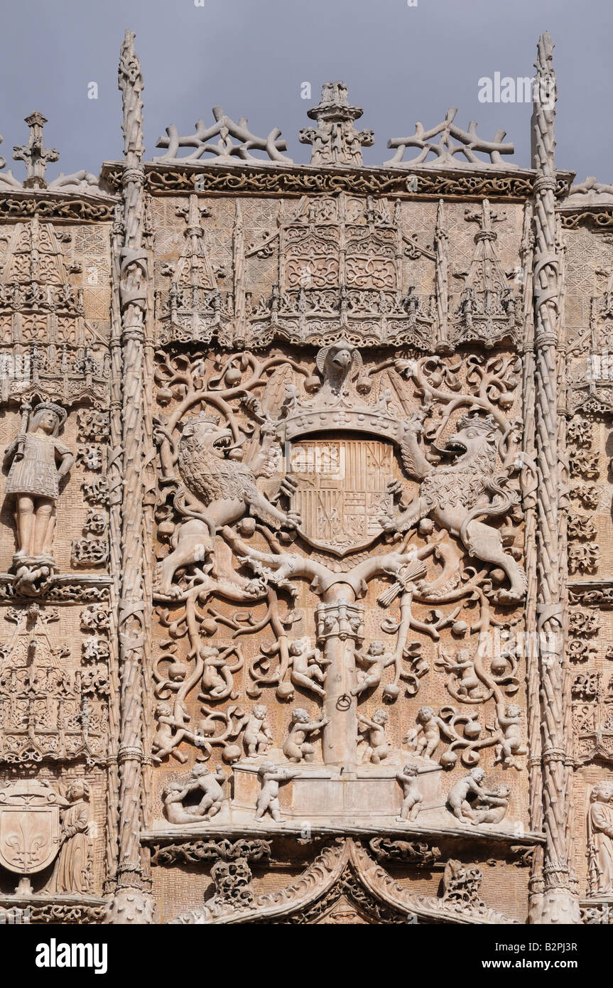 Beautiful intricate stone carving shield above the entrance to Colegio ...