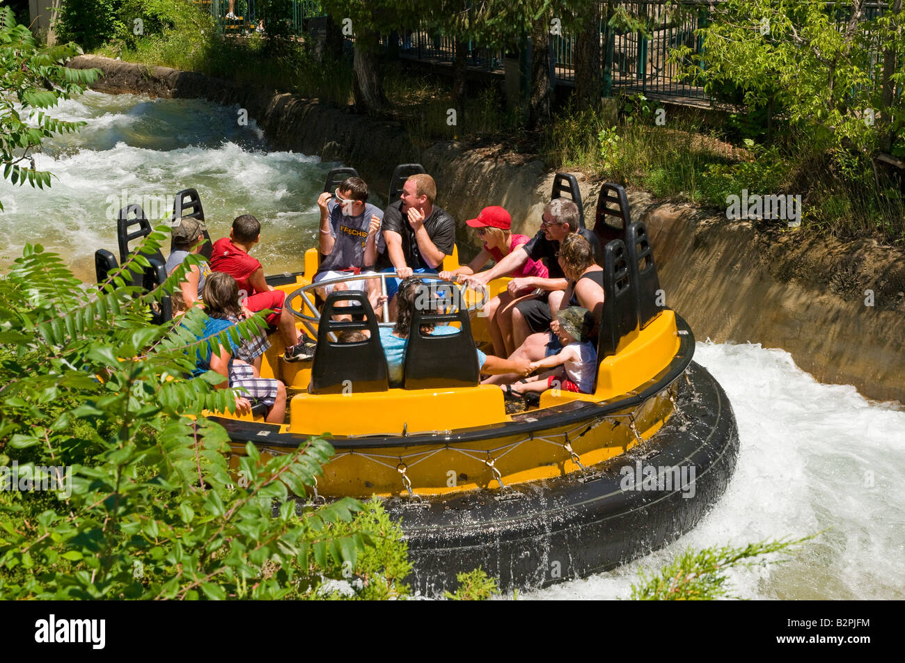 Raft ride hi-res stock photography and images - Alamy