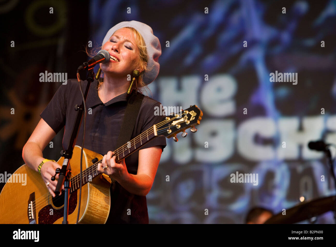 Martha wainwright singer hi-res stock photography and images - Alamy