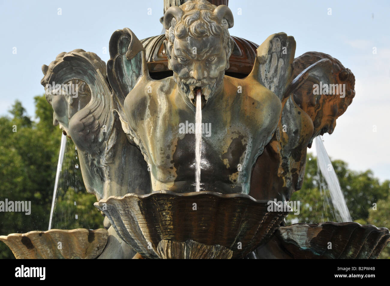Water fountain Harriet Lake, Minnesota Stock Photo - Alamy