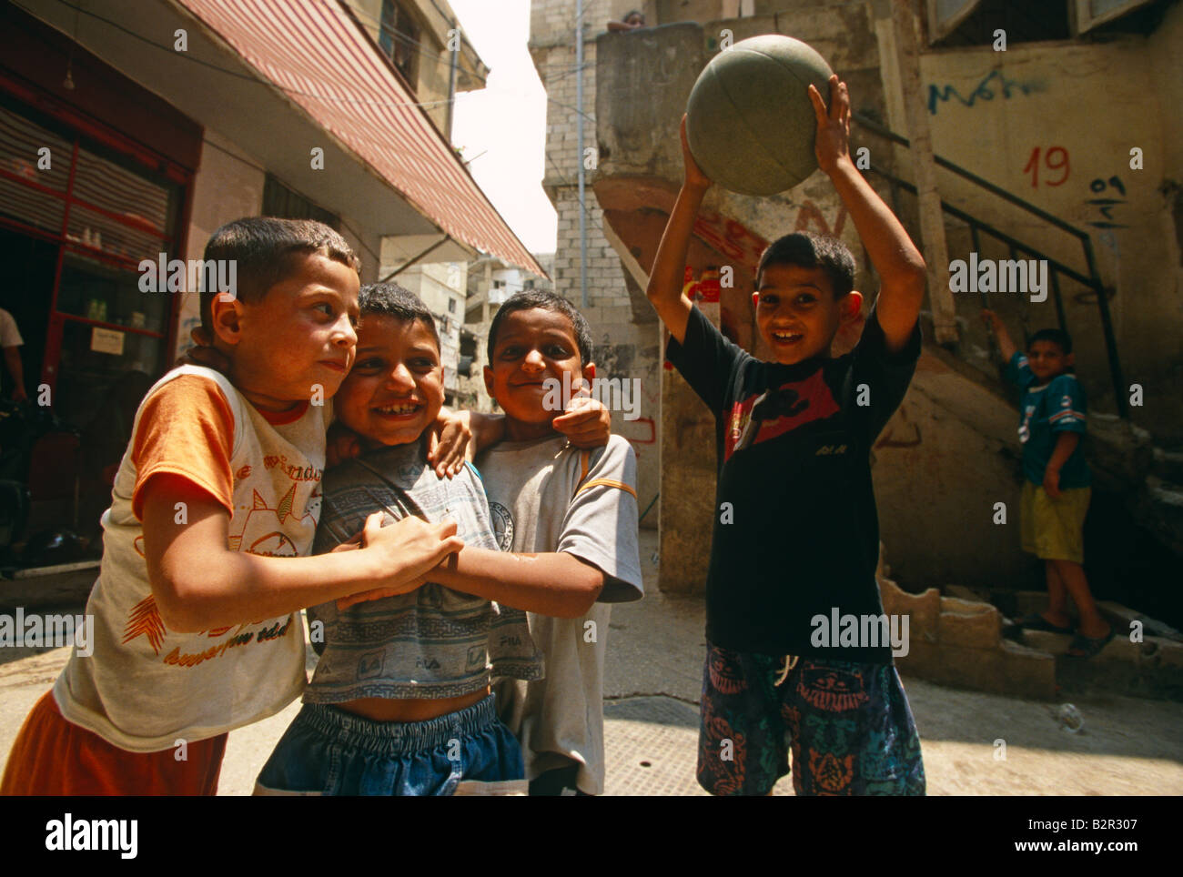 Children playing jerusalem hi-res stock photography and images - Alamy
