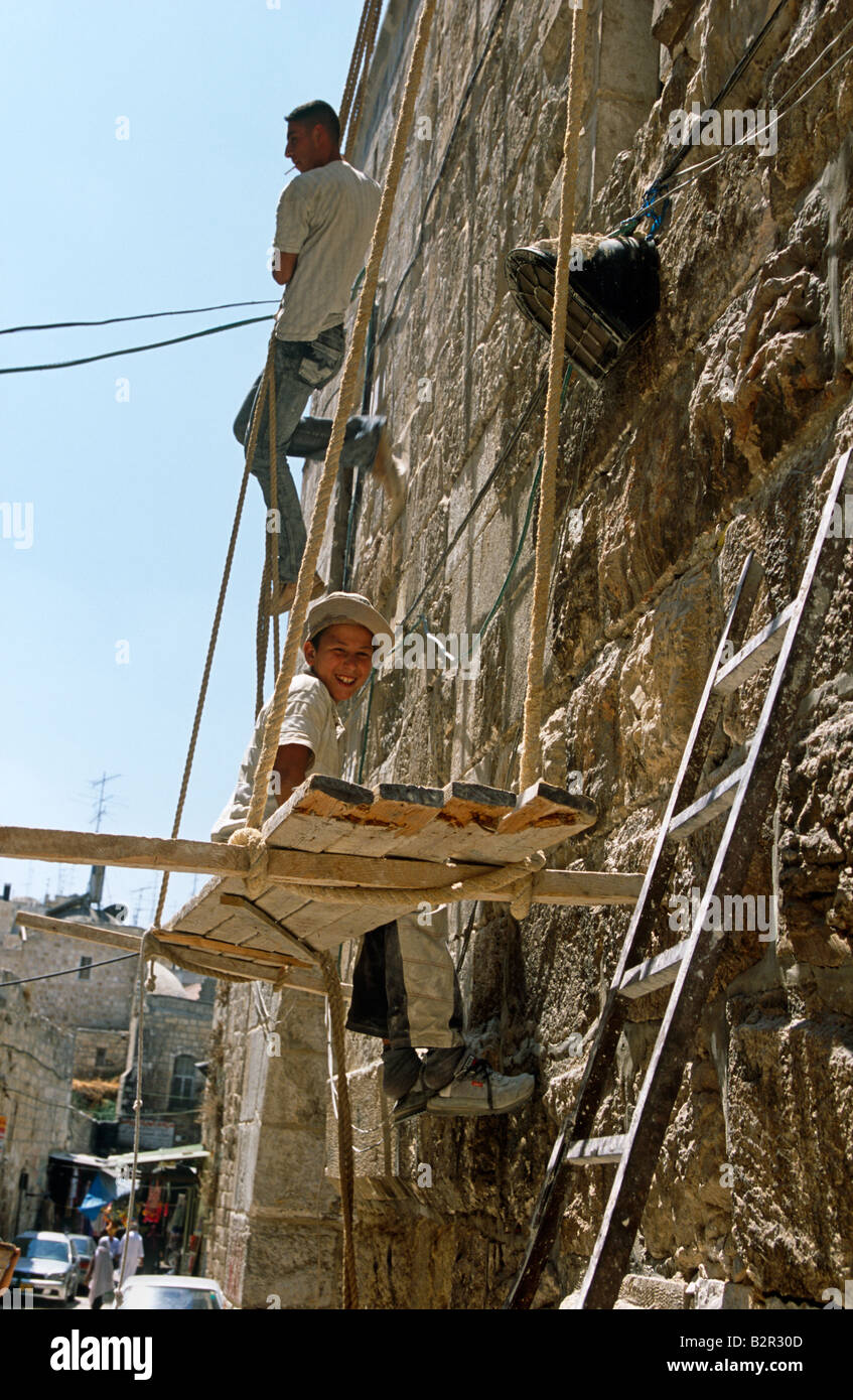 Israel construction workers hi-res stock photography and images - Alamy