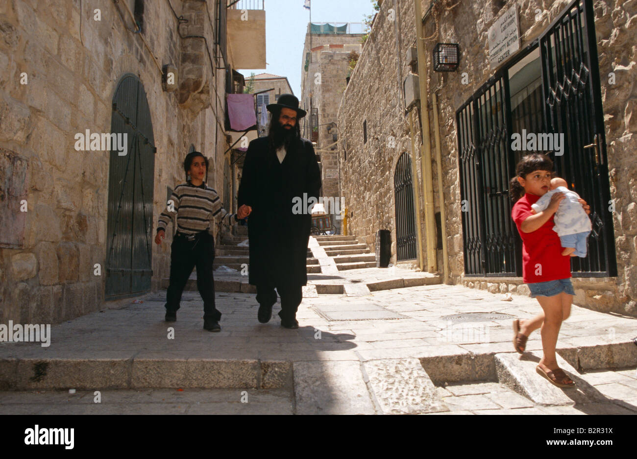 Street scene in the Old City of Jerusalem Stock Photo - Alamy