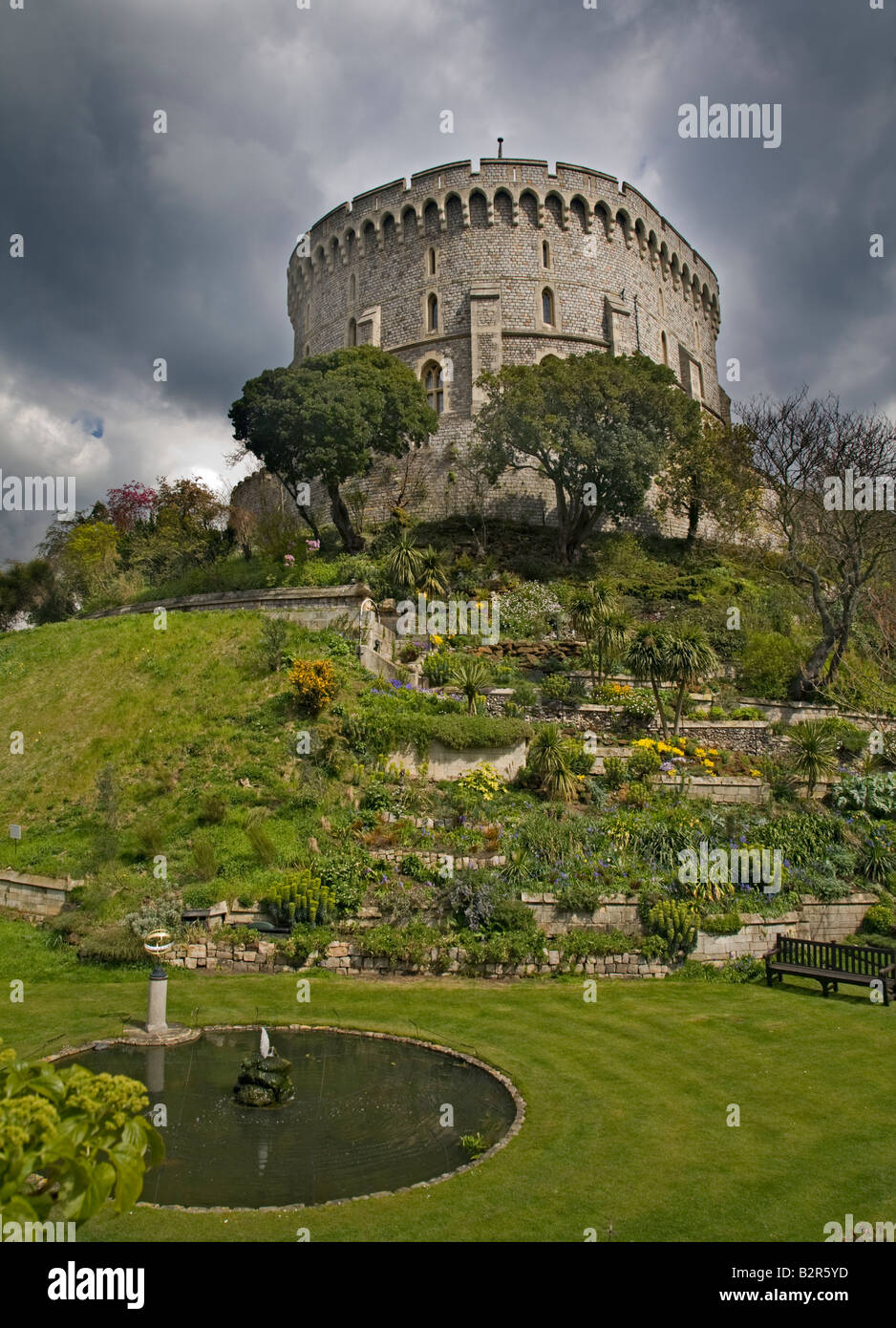 Windsor Castle Round Tower, Berkshire, England Stock Photo - Alamy