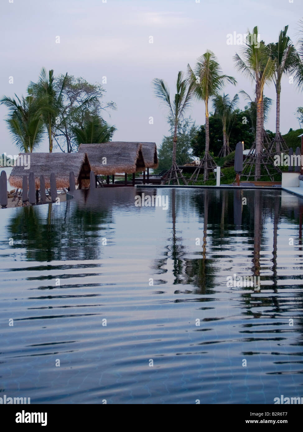 infinity edge pool on Koh Samui island in Thailand Stock Photo - Alamy
