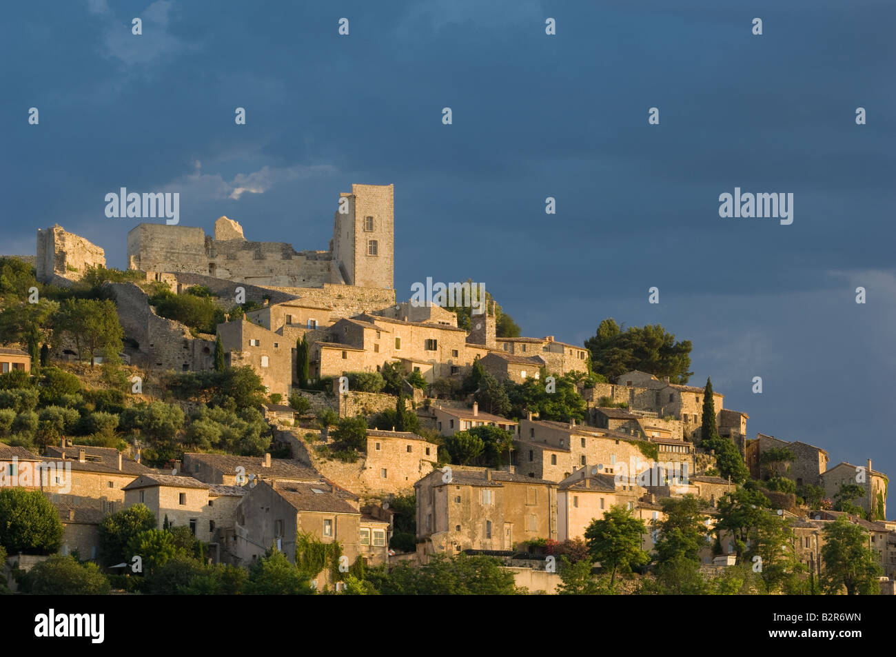 Lacoste castle hi-res stock photography and images - Alamy