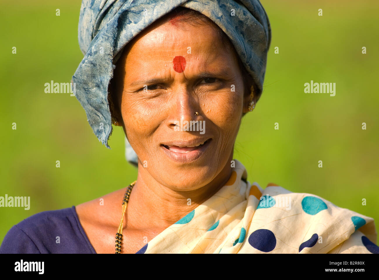 India female worker hi-res stock photography and images - Alamy
