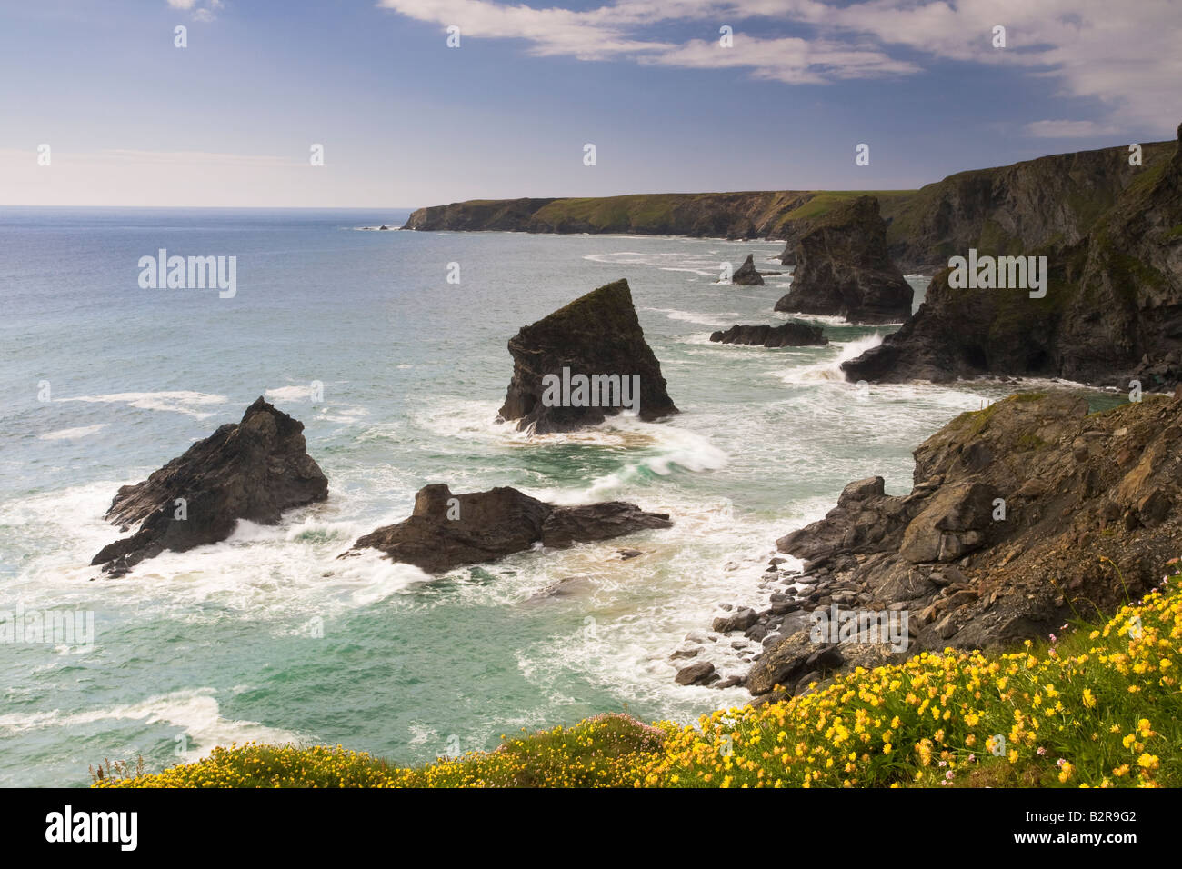 Cornwall coastal path hi-res stock photography and images - Alamy