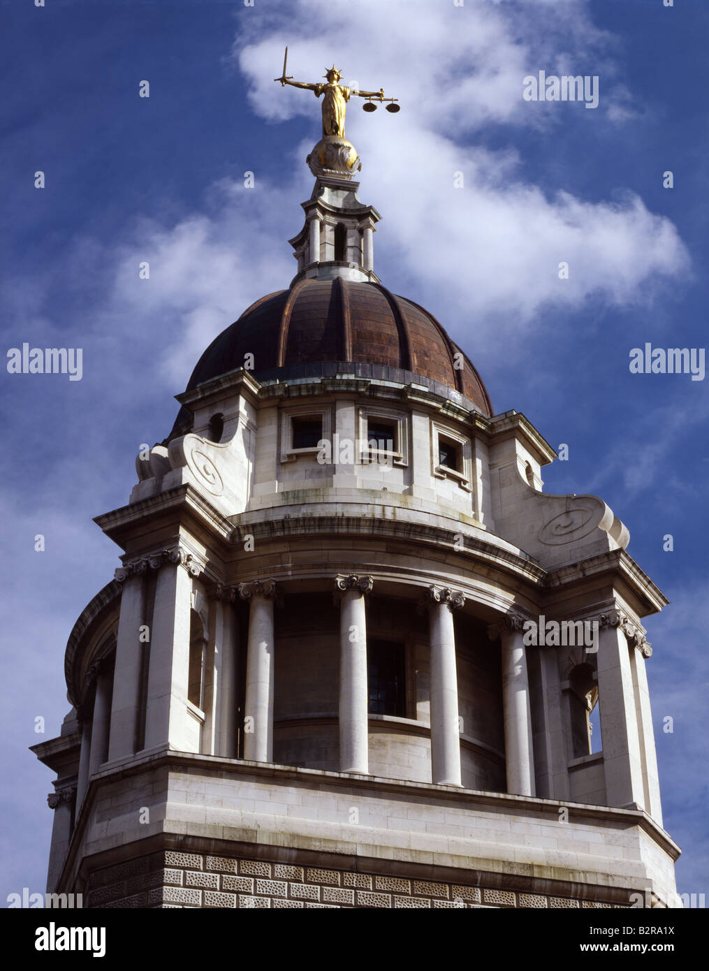 Blind justice old bailey hi-res stock photography and images - Alamy