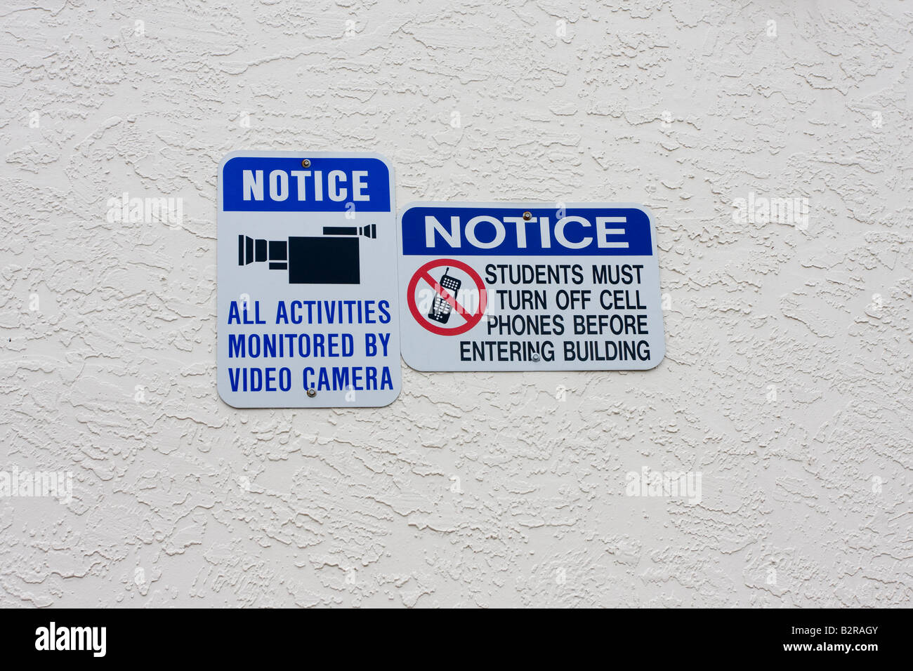 No cell phones sign hi-res stock photography and images - Alamy