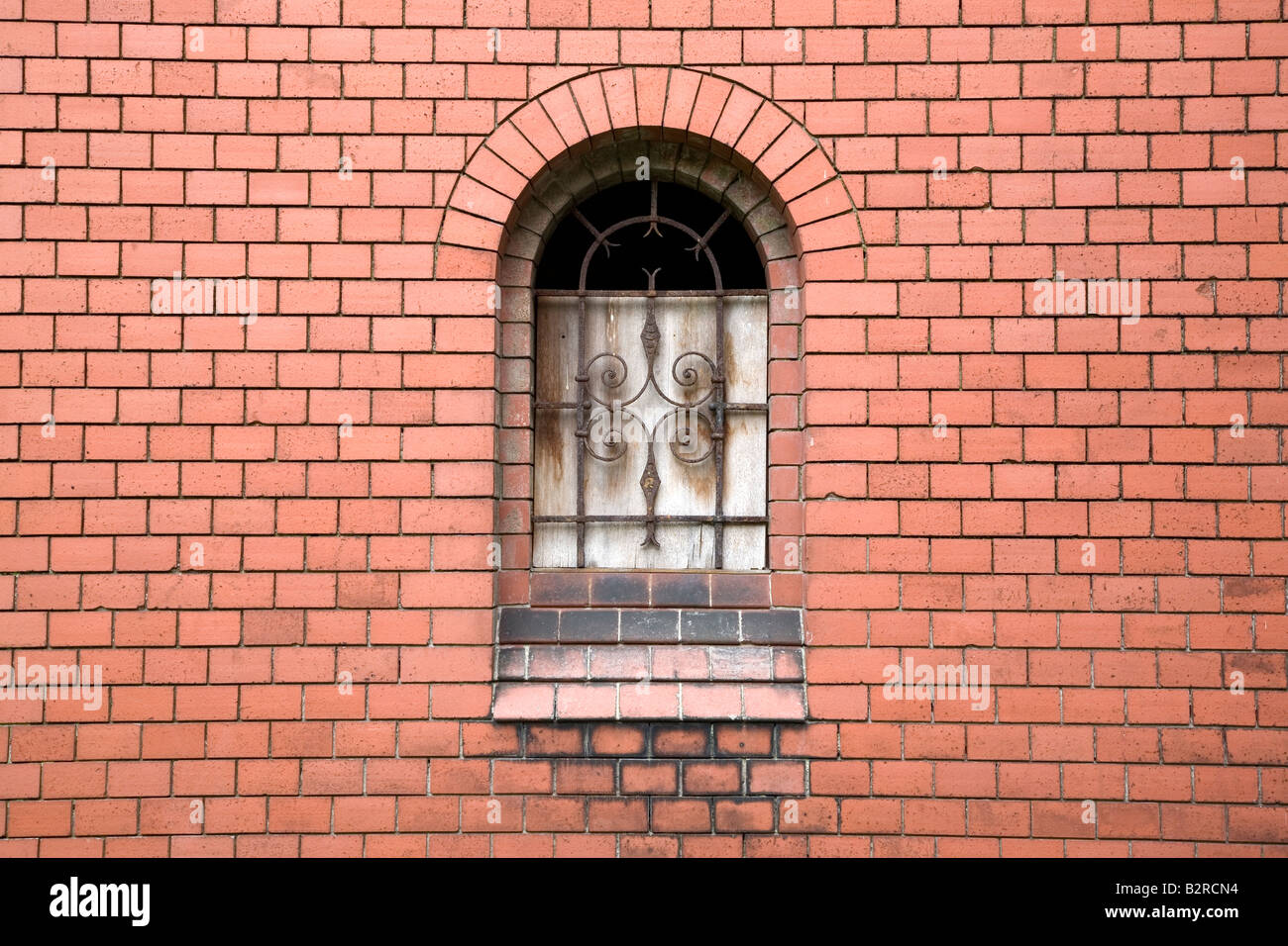 Cemetery grate window hi-res stock photography and images - Alamy