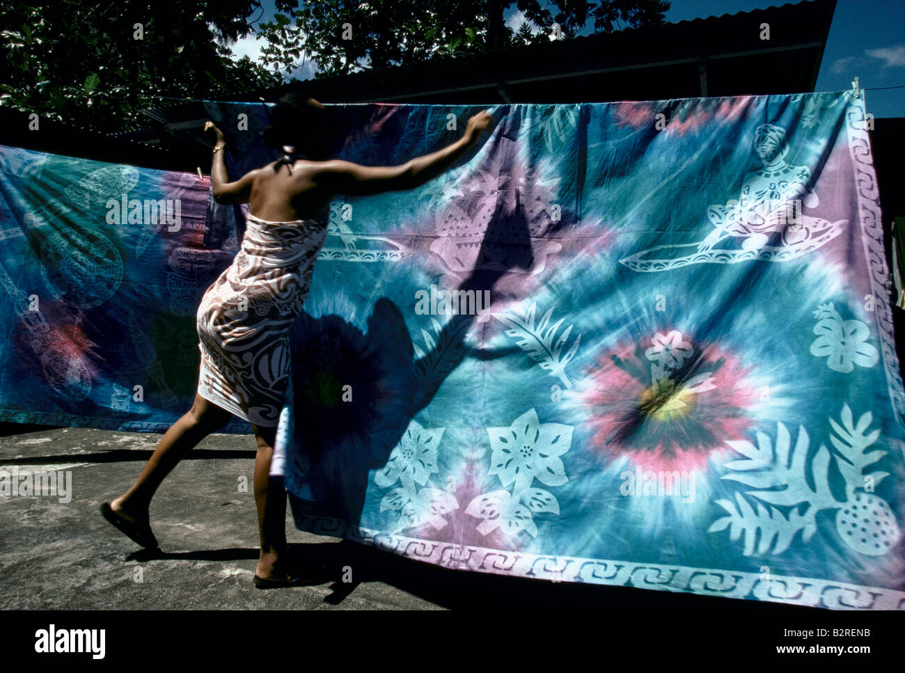 batik making omoa Marquesas island 1995 Stock Photo - Alamy