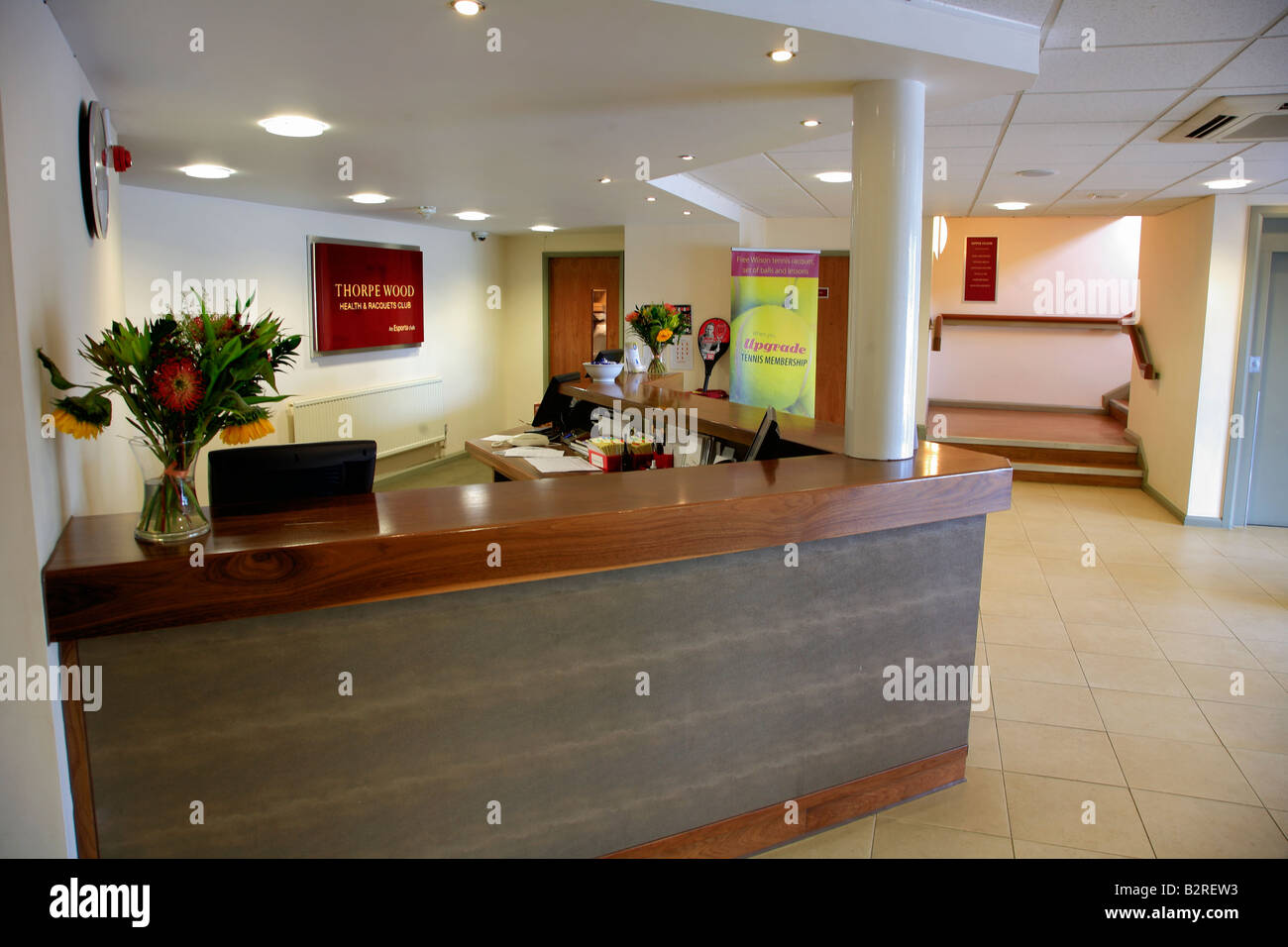 Gym reception hi-res stock photography and images - Alamy